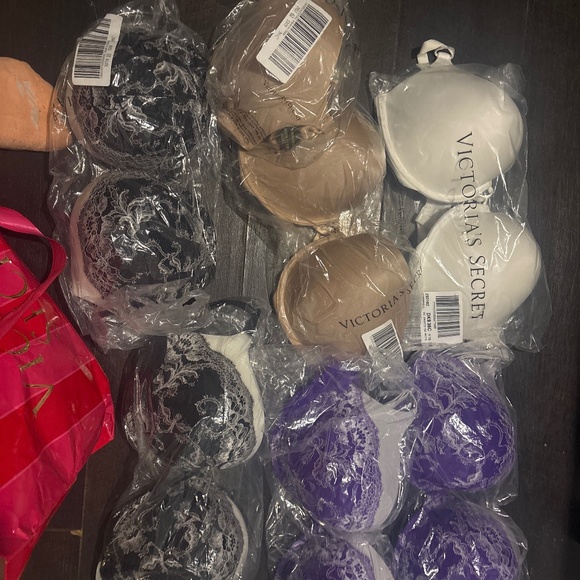 PINK Victoria's Secret | Intimates & Sleepwear | New Victoria Bras ...